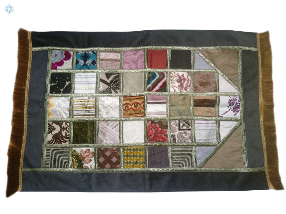 Essentials › Prayer Mats › Padded Chenille Islamic Prayer Mat Quilt Pattern