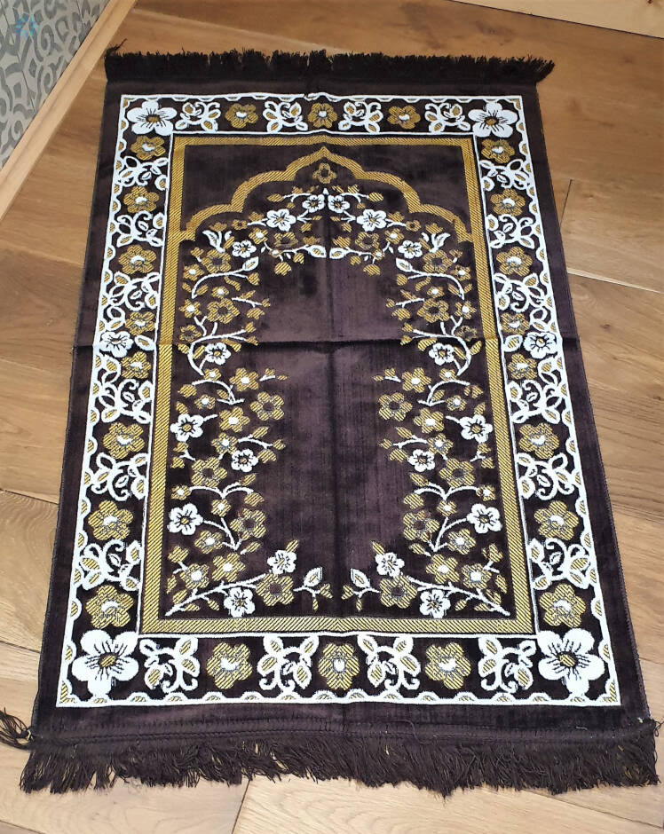 Essentials › Prayer Mats › Magnificent Floral Prayer Mat