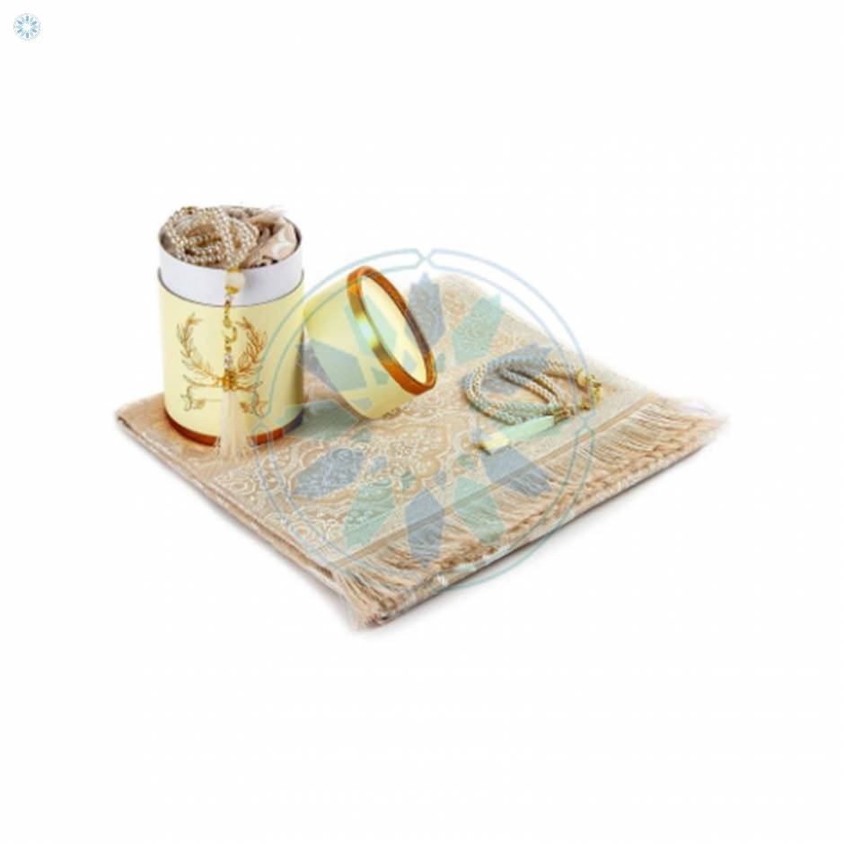 Essentials › Prayer Mats / Rugs / Janamaz / Sajjādah / Musalla › Prayer ...